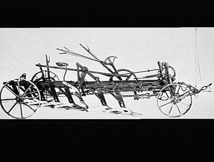 Photograph - Sunshine Harvester Works, Farm Equipment Manufacture ...