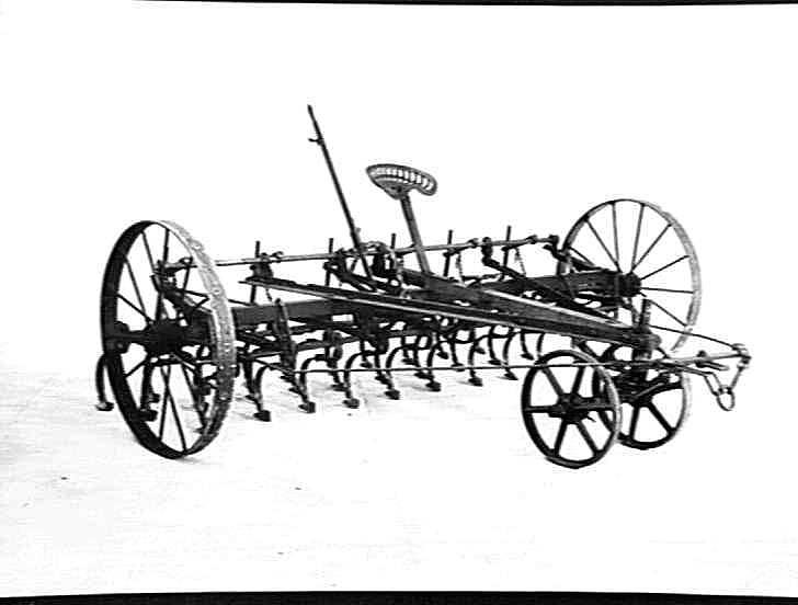 Photograph - Sunshine Harvester Works, Farm Equipment Manufacture ...