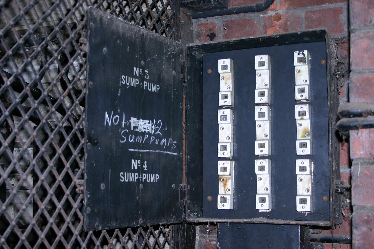 Fuse Box - Sump Pumps, Nos.1-4 Wells, Spotswood Sewerage Pumping ...