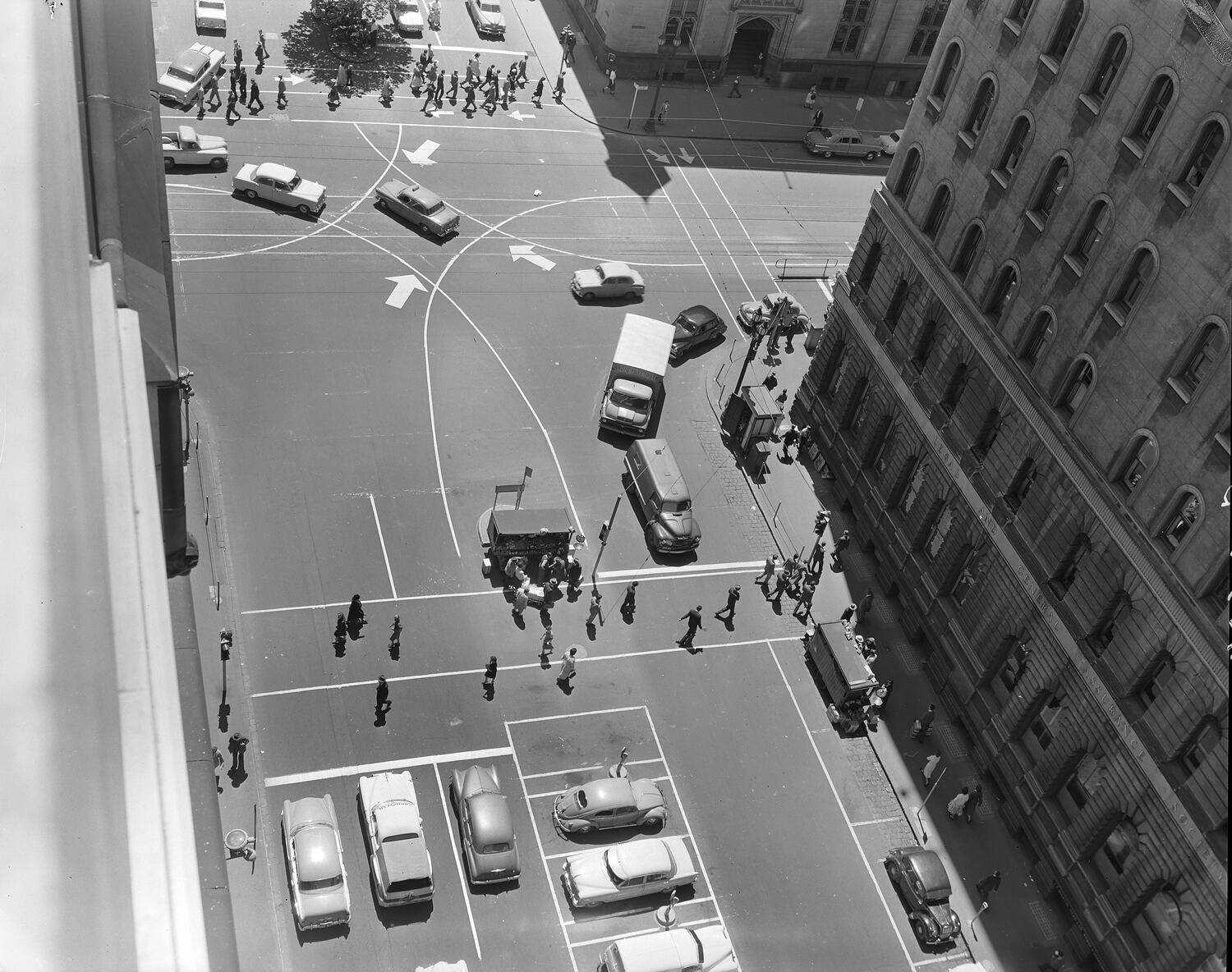 Negative - Melbourne City Council, View of a Street, Melbourne, 06 Nov 1959