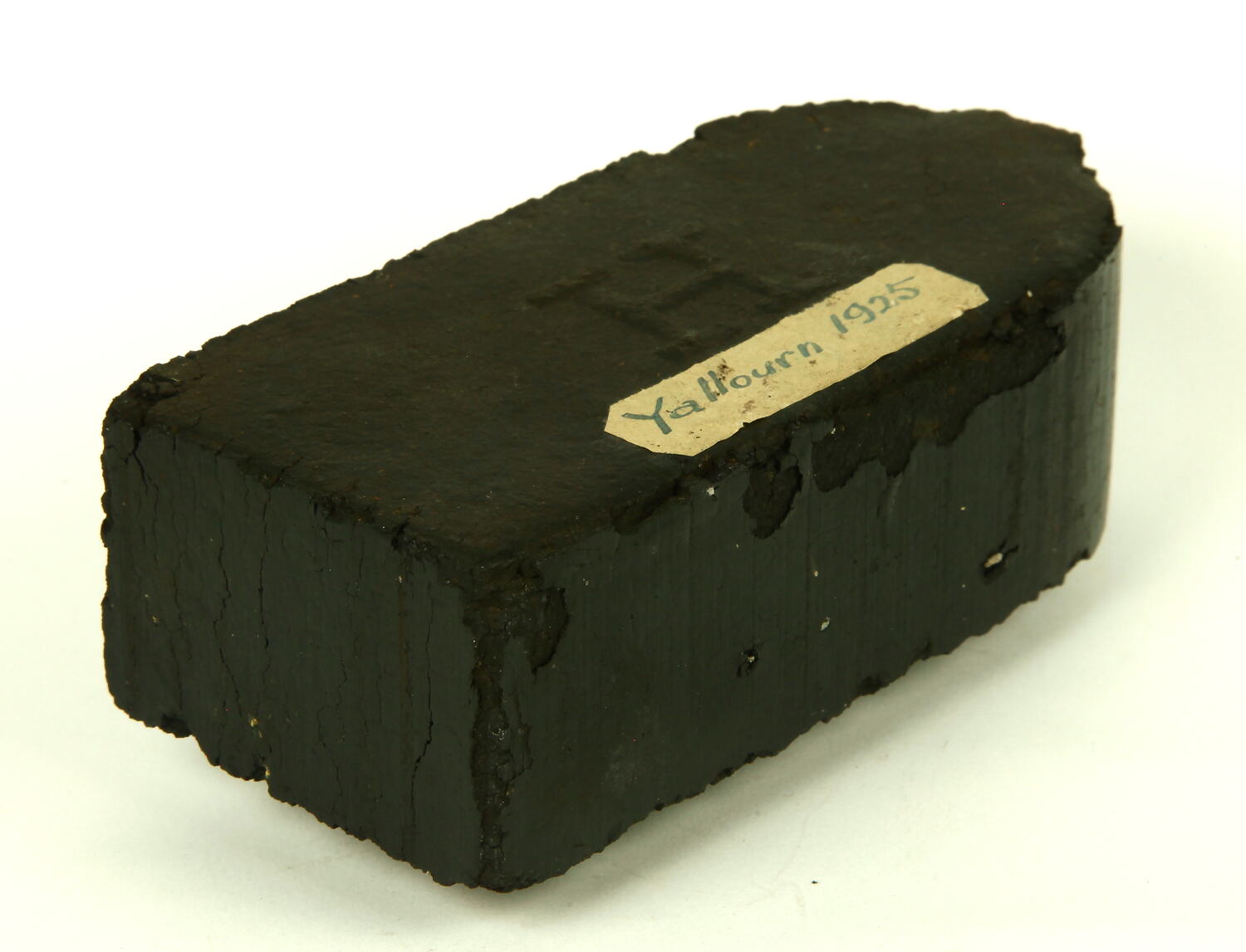 Briquette - 'H' Type Household or Domestic Use, SECV Brown Coal Mine ...