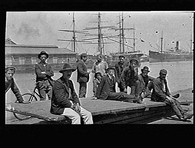 Negative - by Lilian L. Pitts, Port Melbourne, Victoria, circa 1910