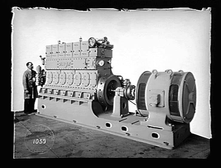 Glass Negative - Chas Ruwolt Pty Ltd, 6VCBM Ruston Hornsby Diesel ...
