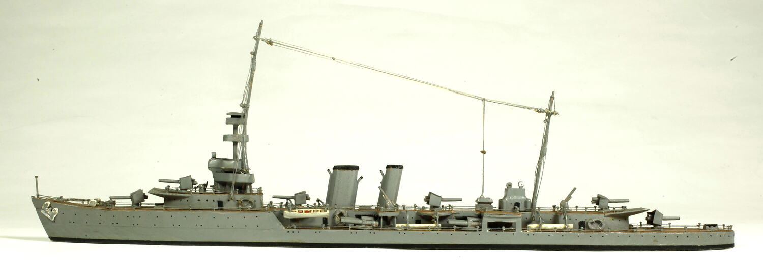 Naval Ship Model - Light Cruiser, HMS Diomede, 1941