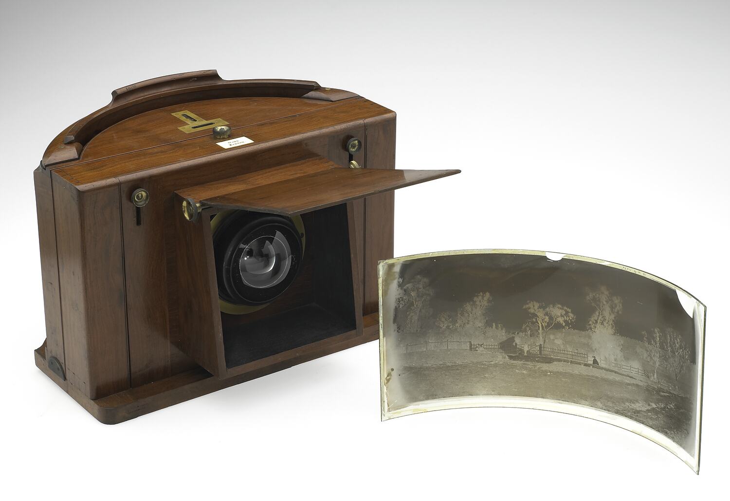 Camera - Sutton Panoramic Camera, London, circa 1861