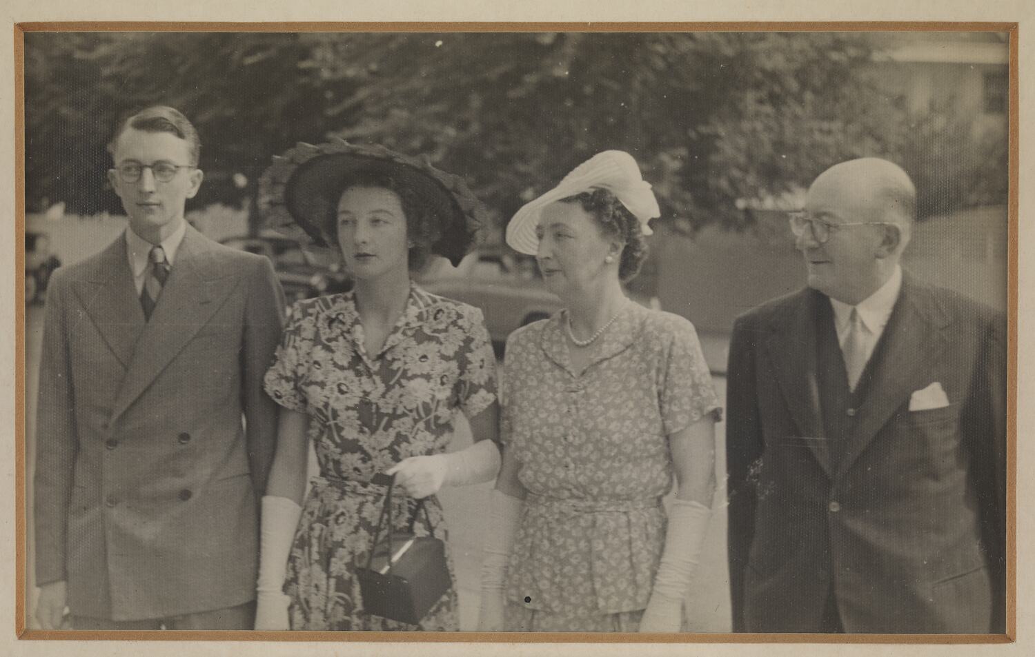 Digital Image - Edgar Rouse & Family on Street, Toorak, 1940s